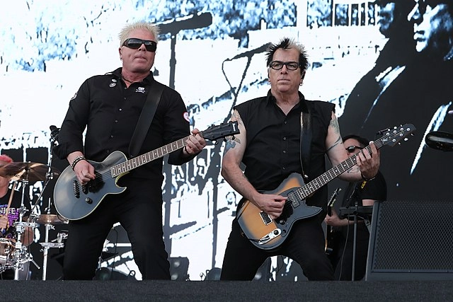 Les 20 Groupes Rock des Années 90 les Plus Connus de la Génération